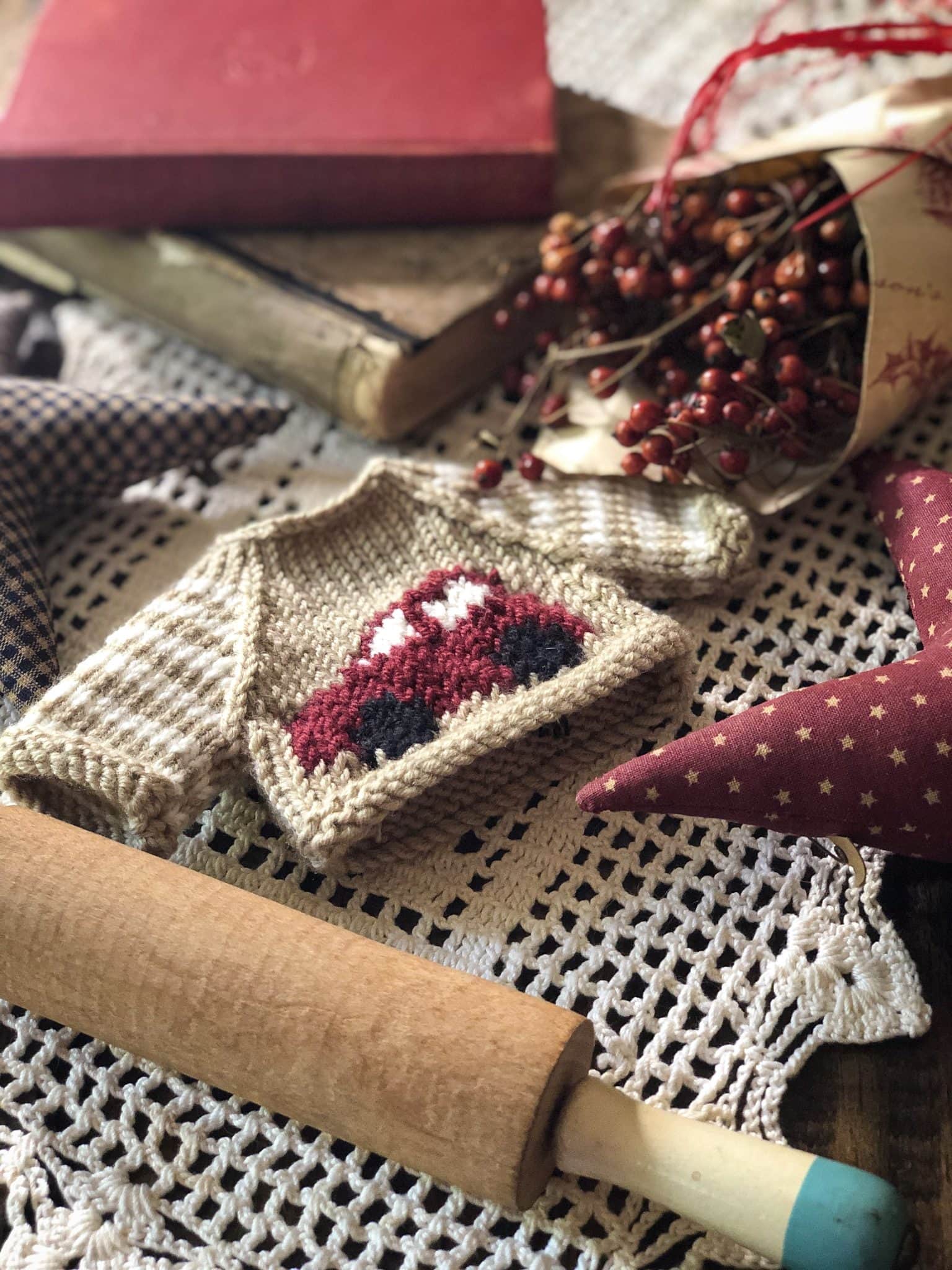 Best Tip for Choosing Colors for Stranded Knitting - Elise Rose Crochet