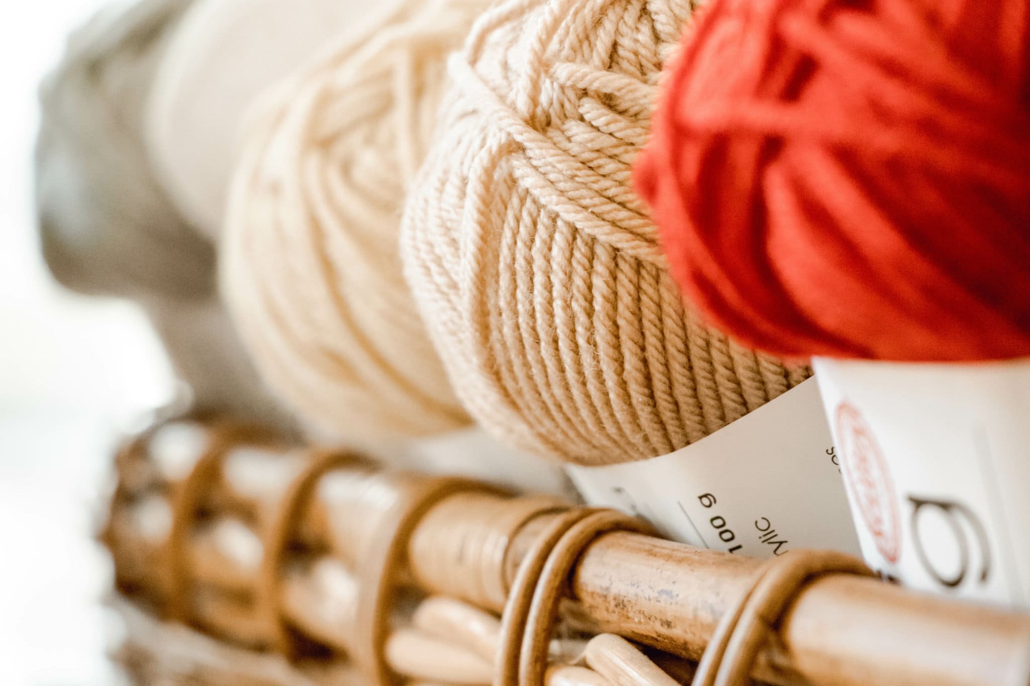 Budget vs EXPENSIVE Yarns: Which Is BEST for Amigurumi? - Elise Rose ...