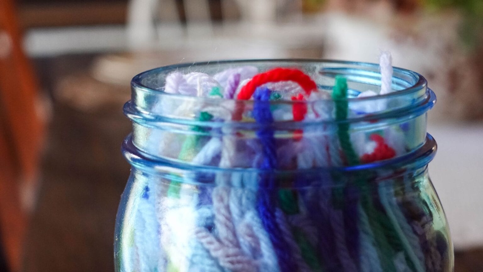 12 Ridiculously SIMPLE Ways to USE UP YARN SCRAPS - Elise Rose Crochet